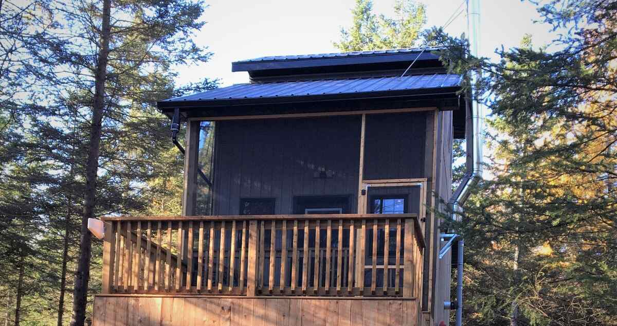 A Collection of Modular Tiny Homes in Ontario